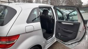 Mercedes-Benz B 180 2010 in Riga, with an engine capacity of 1.70 L and mileage of 168 thousand km for 5500 €, photo 34 on AUTOMOTO.COM.LV
