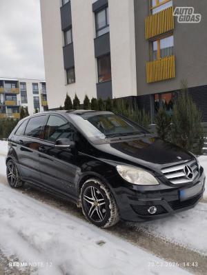 Mercedes-Benz B 180 2010 in Vilnius, with an engine capacity of 1.80 L and mileage of 271 thousand km for 2450 €, photo 2 on AUTOMOTO.COM.LV