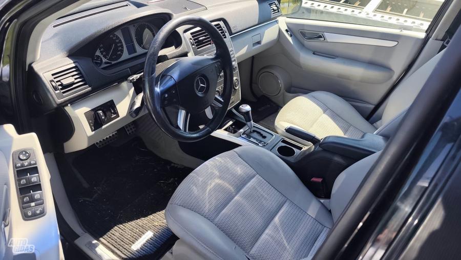 Mercedes-Benz B 180 2010 Marijampole, ar dzinēja tilpumu 2.00 L un nobraukumu 240 tūkst. km par 350 €, foto 7 vietnē AUTOMOTO.COM.LV