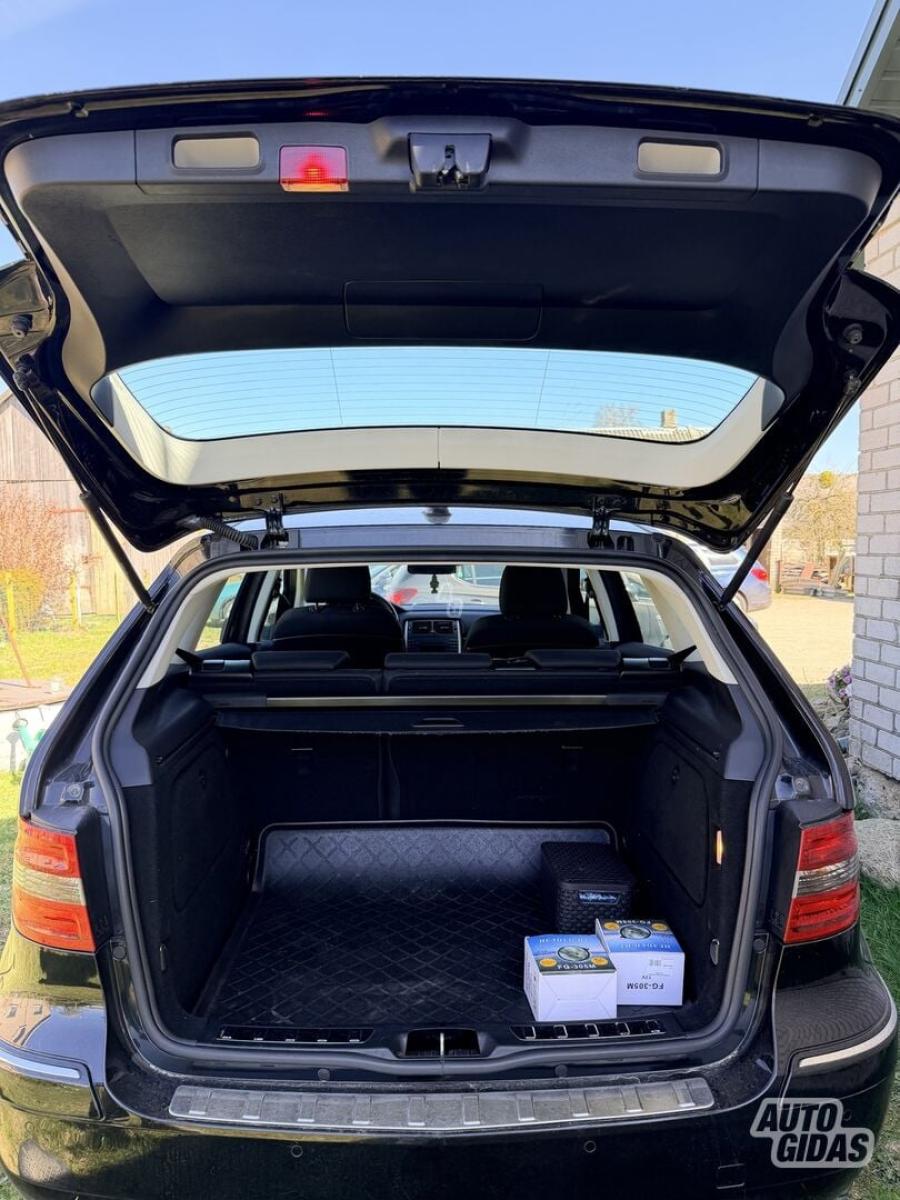 Mercedes-Benz B 180 2011 Marijampole, ar dzinēja tilpumu 2.00 L un nobraukumu 297 tūkst. km par 4500 €, foto 10 vietnē AUTOMOTO.COM.LV