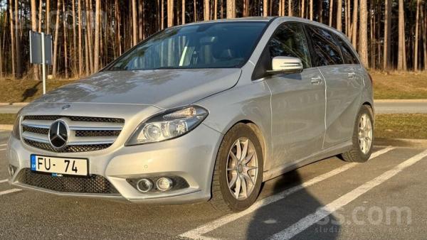 Mercedes-Benz B 180 2014 Rīga, ar dzinēja tilpumu 1.80 L un nobraukumu 363 tūkst. km par 7200 €, foto 1 vietnē AUTOMOTO.COM.LV