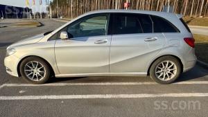 Mercedes-Benz B 180 2014 Rīga, ar dzinēja tilpumu 1.80 L un nobraukumu 363 tūkst. km par 7200 €, foto 5 vietnē AUTOMOTO.COM.LV
