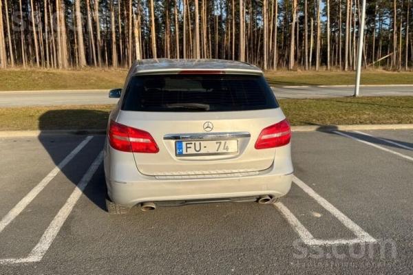 Mercedes-Benz B 180 2014 Rīga, ar dzinēja tilpumu 1.80 L un nobraukumu 363 tūkst. km par 7200 €, foto 7 vietnē AUTOMOTO.COM.LV