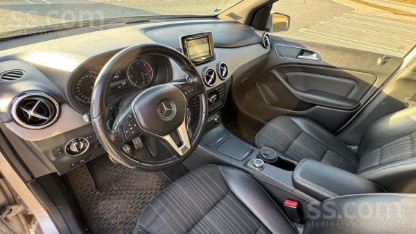Mercedes-Benz B 180 2014 Rīga, ar dzinēja tilpumu 1.80 L un nobraukumu 363 tūkst. km par 7200 €, foto 10 vietnē AUTOMOTO.COM.LV