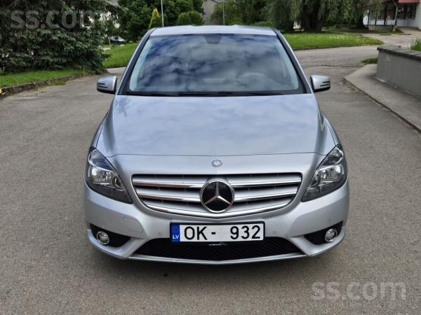 Mercedes-Benz B 180 2014 in Jekabpils, with an engine capacity of 1.80 L and mileage of 225 thousand km for 7990 €, photo 3 on AUTOMOTO.COM.LV