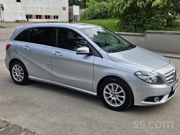 Mercedes-Benz B 180 2014 in Jekabpils, with an engine capacity of 1.80 L and mileage of 225 thousand km for 7990 €, photo 5 on AUTOMOTO.COM.LV