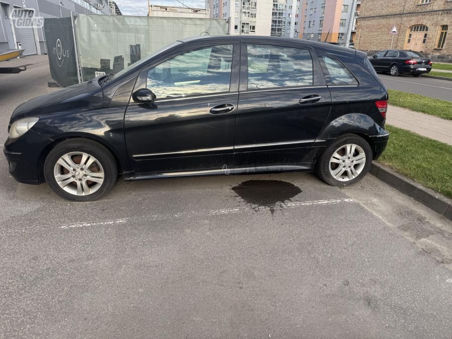 Mercedes-Benz B 180 2006 in Vilnius, with an engine capacity of 2.00 L and mileage of 231 thousand km for 700 €, photo 6 on AUTOMOTO.COM.LV