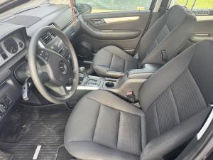 Mercedes-Benz B 180 2006 in Vilnius, with an engine capacity of 2.00 L and mileage of 231 thousand km for 700 €, photo 9 on AUTOMOTO.COM.LV