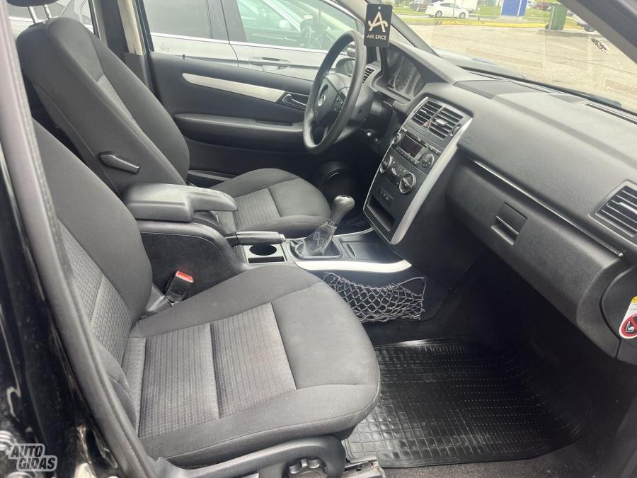 Mercedes-Benz B 180 2006 Kauņa, ar dzinēja tilpumu 2.00 L un nobraukumu 36 tūkst. km par 1650 €, foto 6 vietnē AUTOMOTO.COM.LV
