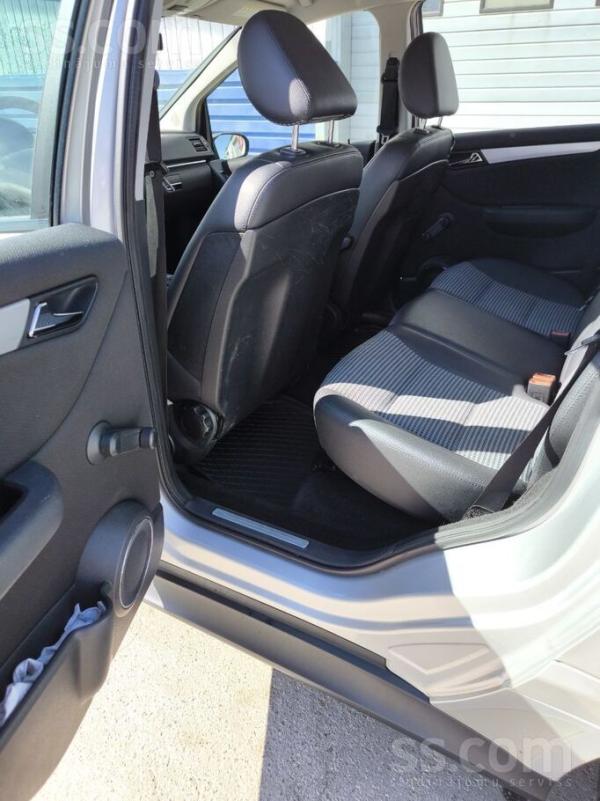 Mercedes-Benz B 180 2006 in Jelgava, with an engine capacity of 2.00 L and mileage of 270 thousand km for 2800 €, photo 7 on AUTOMOTO.COM.LV