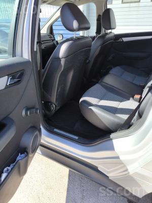 Mercedes-Benz B 180 2006 in Jelgava, with an engine capacity of 2.00 L and mileage of 270 thousand km for 2800 €, photo 8 on AUTOMOTO.COM.LV