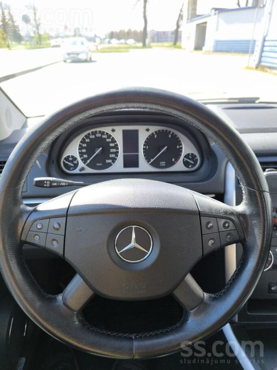 Mercedes-Benz B 180 2006 in Jelgava, with an engine capacity of 2.00 L and mileage of 270 thousand km for 2800 €, photo 12 on AUTOMOTO.COM.LV