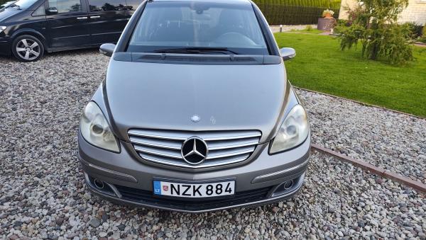 Mercedes-Benz B 180 2006 in Marijampole, with an engine capacity of 2.00 L and mileage of 366 thousand km for 850 €, photo 4 on AUTOMOTO.COM.LV