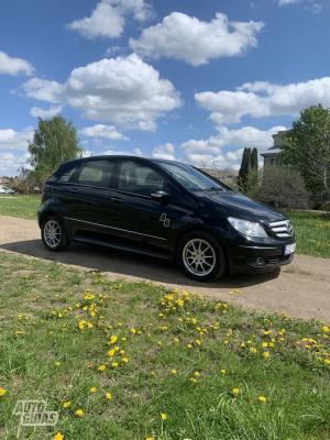 Mercedes-Benz B 180 2007 Šauļi, ar dzinēja tilpumu 2.00 L un nobraukumu 304 tūkst. km par 1950 €, foto 5 vietnē AUTOMOTO.COM.LV