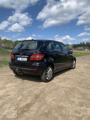 Mercedes-Benz B 180 2007 Šauļi, ar dzinēja tilpumu 2.00 L un nobraukumu 304 tūkst. km par 1950 €, foto 6 vietnē AUTOMOTO.COM.LV