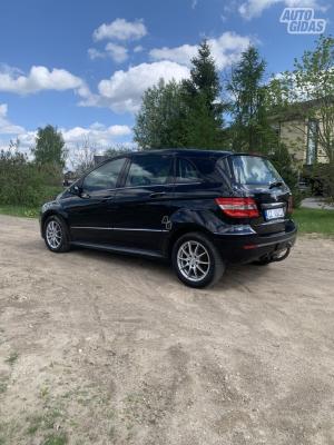 Mercedes-Benz B 180 2007 Šauļi, ar dzinēja tilpumu 2.00 L un nobraukumu 304 tūkst. km par 1950 €, foto 7 vietnē AUTOMOTO.COM.LV