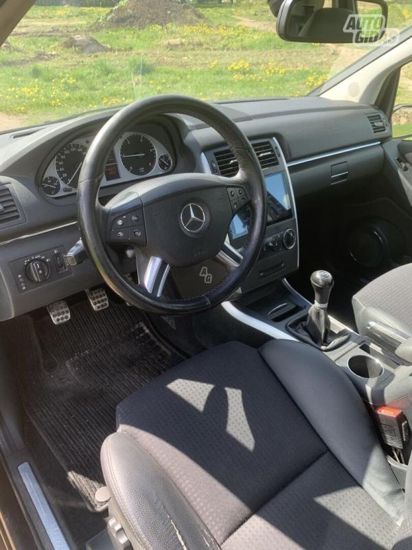 Mercedes-Benz B 180 2007 Šauļi, ar dzinēja tilpumu 2.00 L un nobraukumu 304 tūkst. km par 1950 €, foto 9 vietnē AUTOMOTO.COM.LV