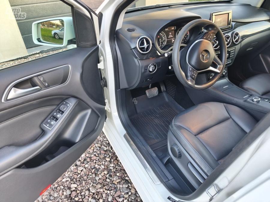 Mercedes-Benz B 180 2012 in Druskininkai, with an engine capacity of 1.80 L and mileage of 245 thousand km for 5800 €, photo 8 on AUTOMOTO.COM.LV