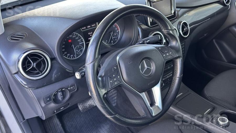Mercedes-Benz B 180 2012 Daugavpils, ar dzinēja tilpumu 1.80 L un nobraukumu 189 tūkst. km par 8150 €, foto 13 vietnē AUTOMOTO.COM.LV