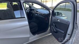 Mercedes-Benz B 180 2012 Daugavpils, ar dzinēja tilpumu 1.80 L un nobraukumu 189 tūkst. km par 8150 €, foto 14 vietnē AUTOMOTO.COM.LV