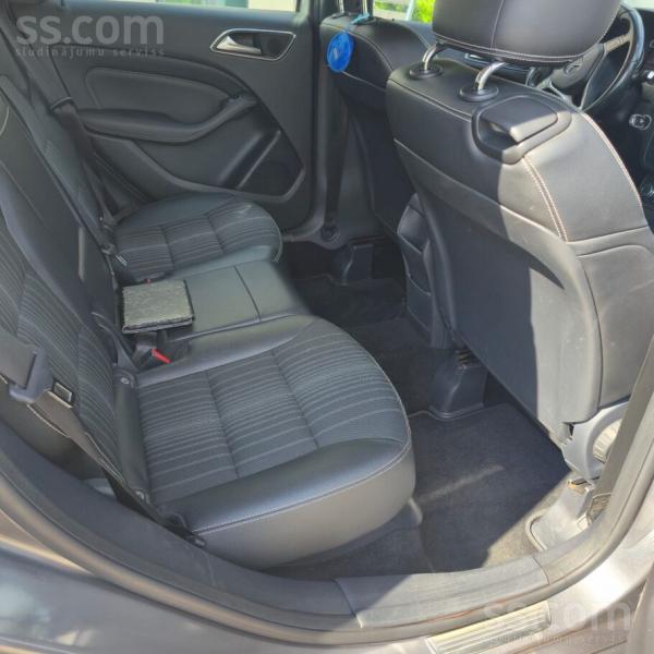 Mercedes-Benz B 180 2012 Jūrmala, ar dzinēja tilpumu 1.80 L un nobraukumu 206 tūkst. km par 6500 €, foto 7 vietnē AUTOMOTO.COM.LV