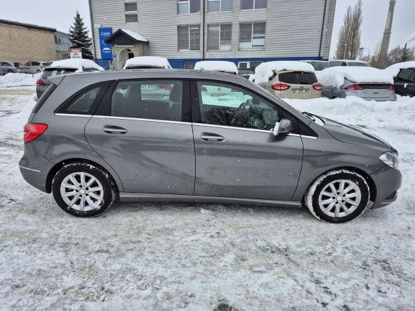 Mercedes-Benz B 180 2013 Tauragė, ar dzinēja tilpumu 1.80 L un nobraukumu 230 tūkst. km par 5300 €, foto 4 vietnē AUTOMOTO.COM.LV
