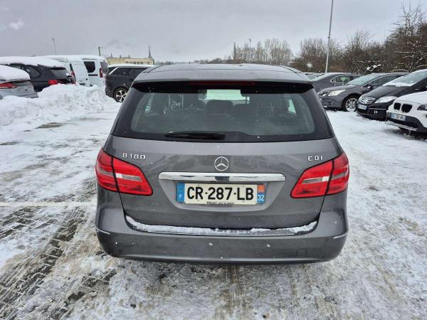 Mercedes-Benz B 180 2013 Tauragė, ar dzinēja tilpumu 1.80 L un nobraukumu 230 tūkst. km par 5300 €, foto 6 vietnē AUTOMOTO.COM.LV