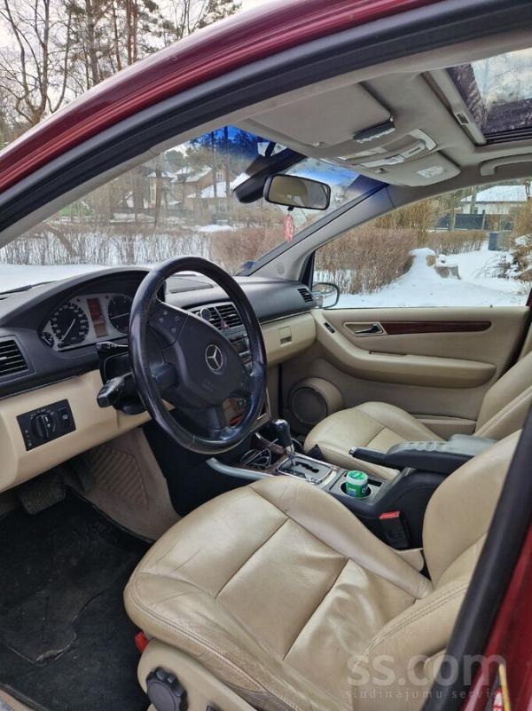Sarkans Mercedes-Benz B 180 2005 Ogre, ar dzinēja tilpumu 2.00 L un nobraukumu 265 tūkst. km par 1600 €, foto 9 vietnē AUTOMOTO.COM.LV