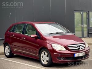 Red Mercedes-Benz B 180 2005 in Riga, with an engine capacity of 2.00 L and mileage of 266 thousand km for 1600 €, photo  on AUTOMOTO.COM.LV