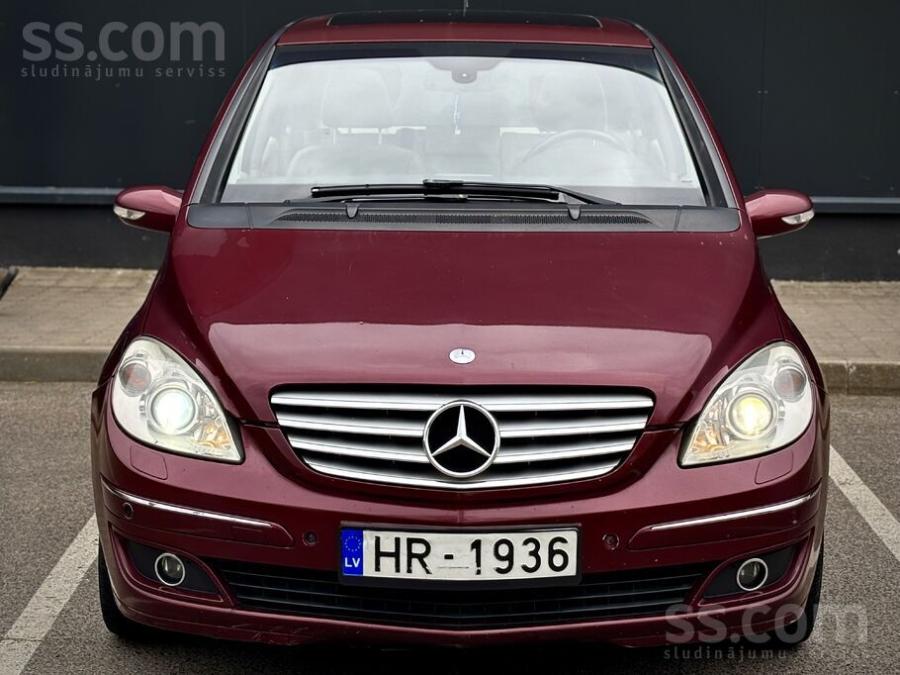 Red Mercedes-Benz B 180 2005 in Riga, with an engine capacity of 2.00 L and mileage of 266 thousand km for 1600 €, photo 3 on AUTOMOTO.COM.LV