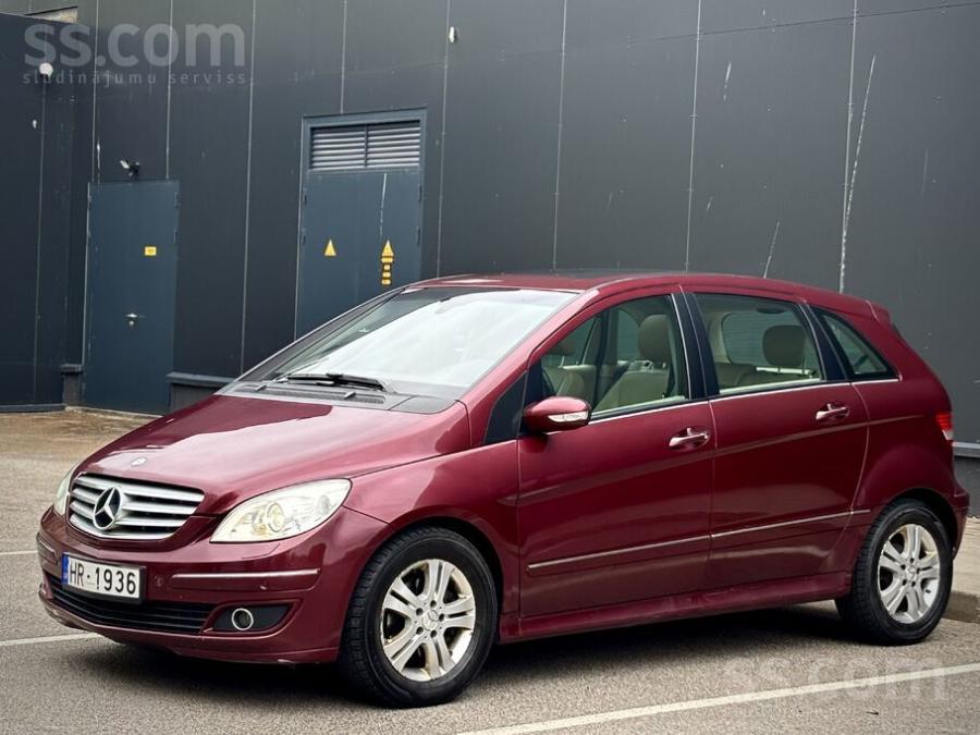 Red Mercedes-Benz B 180 2005 in Riga, with an engine capacity of 2.00 L and mileage of 266 thousand km for 1600 €, photo 4 on AUTOMOTO.COM.LV