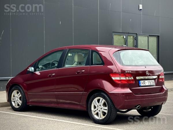 Red Mercedes-Benz B 180 2005 in Riga, with an engine capacity of 2.00 L and mileage of 266 thousand km for 1600 €, photo 6 on AUTOMOTO.COM.LV