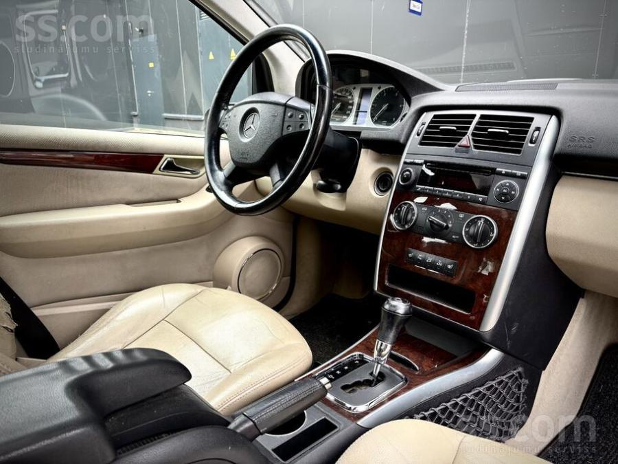 Red Mercedes-Benz B 180 2005 in Riga, with an engine capacity of 2.00 L and mileage of 266 thousand km for 1600 €, photo 10 on AUTOMOTO.COM.LV