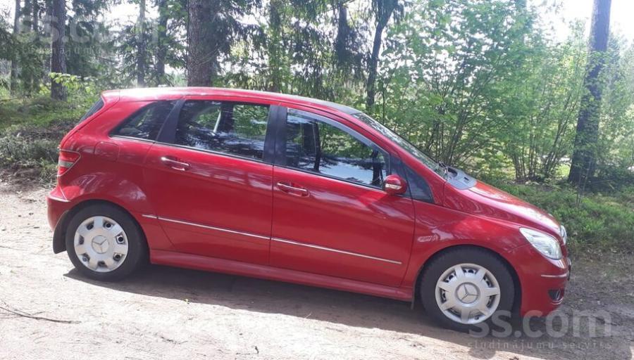 Red Mercedes-Benz B 180 2006 in Riga, with an engine capacity of 2.00 L and mileage of 220 thousand km for 1650 €, photo 4 on AUTOMOTO.COM.LV