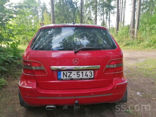 Sarkans Mercedes-Benz B 180 2006 Rīga, ar dzinēja tilpumu 2.00 L un nobraukumu 220 tūkst. km par 1650 €, foto 4 vietnē AUTOMOTO.COM.LV