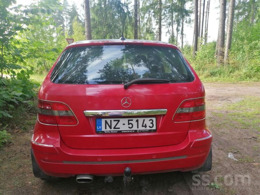 Red Mercedes-Benz B 180 2006 in Riga, with an engine capacity of 2.00 L and mileage of 220 thousand km for 1650 €, photo 5 on AUTOMOTO.COM.LV