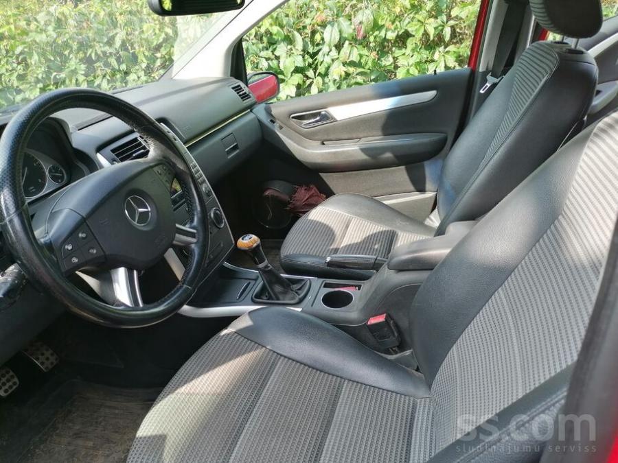 Red Mercedes-Benz B 180 2006 in Riga, with an engine capacity of 2.00 L and mileage of 220 thousand km for 1650 €, photo 7 on AUTOMOTO.COM.LV