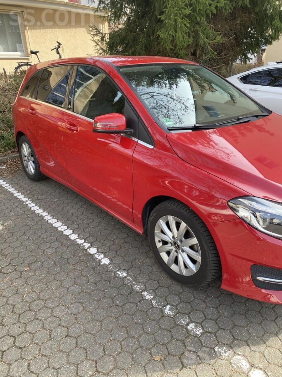Sarkans Mercedes-Benz B 180 2018 Tukums, ar dzinēja tilpumu 1.50 L un nobraukumu 83 tūkst. km par 13500 €, foto 8 vietnē AUTOMOTO.COM.LV