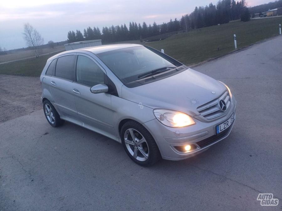 Mercedes-Benz B 180 2007 in Rietavas, with an engine capacity of 2.00 L and mileage of 3245 thousand km for 1250 €, photo 4 on AUTOMOTO.COM.LV