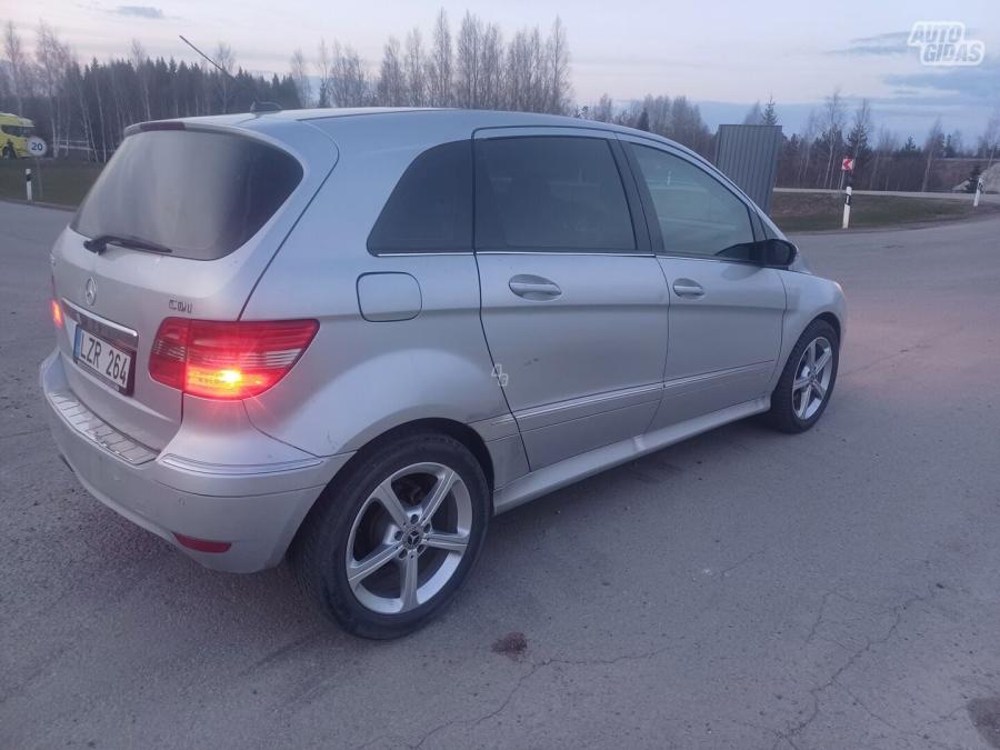 Mercedes-Benz B 180 2007 in Rietavas, with an engine capacity of 2.00 L and mileage of 3245 thousand km for 1250 €, photo 5 on AUTOMOTO.COM.LV