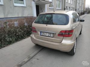 Mercedes-Benz B 180 2006 in Vilnius, with an engine capacity of 2.00 L and mileage of 267 thousand km for 800 €, photo 3 on AUTOMOTO.COM.LV