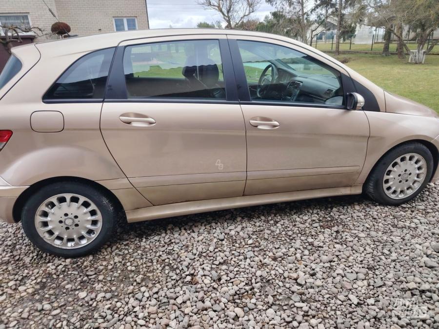Mercedes-Benz B 180 2006 in Marijampole, with an engine capacity of 2.00 L and mileage of 267 thousand km for 650 €, photo 5 on AUTOMOTO.COM.LV