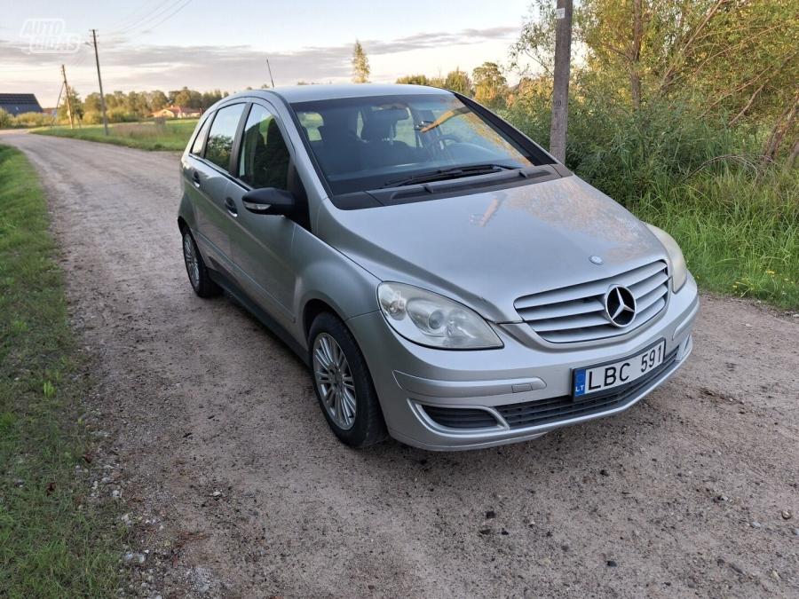 Mercedes-Benz B 180 2006 Mažeikiai, ar dzinēja tilpumu 2.00 L un nobraukumu 285 tūkst. km par 1950 €, foto 3 vietnē AUTOMOTO.COM.LV
