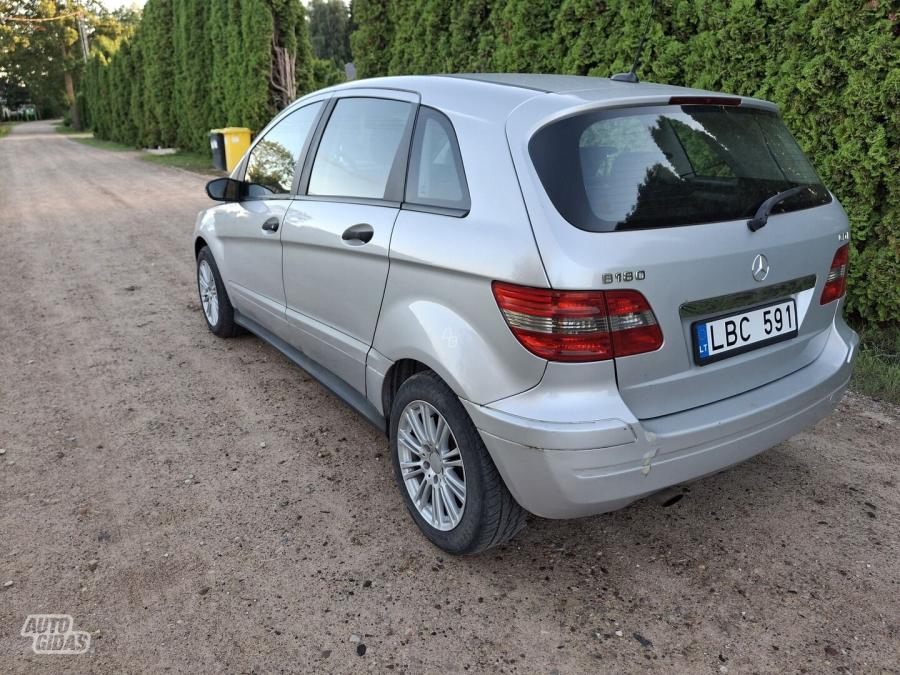 Mercedes-Benz B 180 2006 Mažeikiai, ar dzinēja tilpumu 2.00 L un nobraukumu 285 tūkst. km par 1950 €, foto 5 vietnē AUTOMOTO.COM.LV