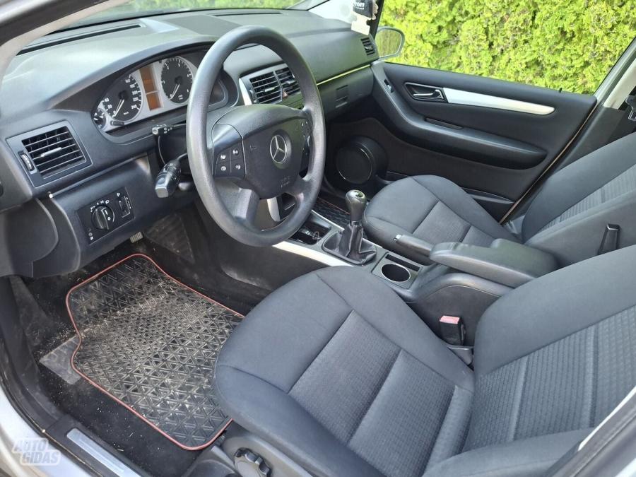 Mercedes-Benz B 180 2006 Mažeikiai, ar dzinēja tilpumu 2.00 L un nobraukumu 285 tūkst. km par 1950 €, foto 7 vietnē AUTOMOTO.COM.LV