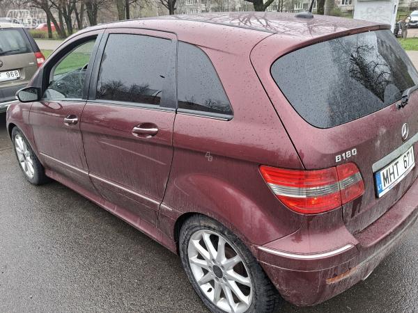 Mercedes-Benz B 180 2007 in Vilnius, with an engine capacity of 2.00 L and mileage of 240 thousand km for 999 €, photo 1 on AUTOMOTO.COM.LV
