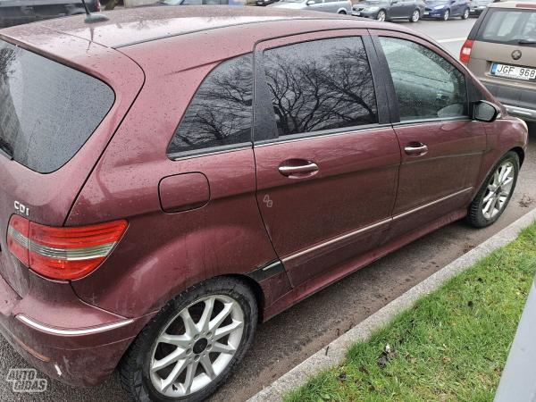 Mercedes-Benz B 180 2007 in Vilnius, with an engine capacity of 2.00 L and mileage of 250 thousand km for 1000 €, photo 5 on AUTOMOTO.COM.LV