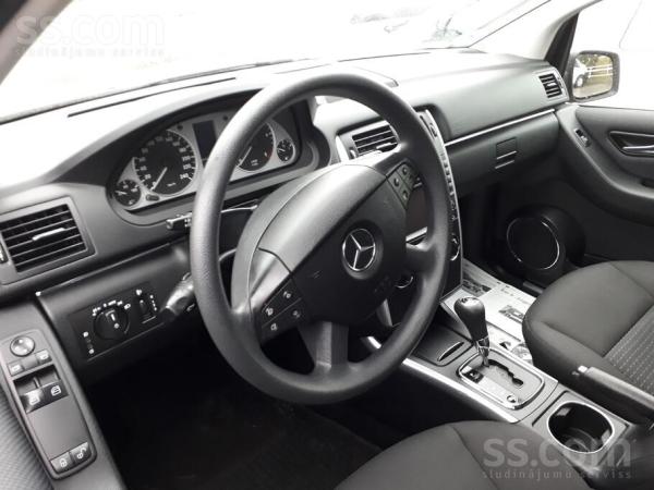 Mercedes-Benz B 180 2008 in Jurmala, with an engine capacity of 1.90 L and mileage of 283 thousand km for 2600 €, photo 4 on AUTOMOTO.COM.LV