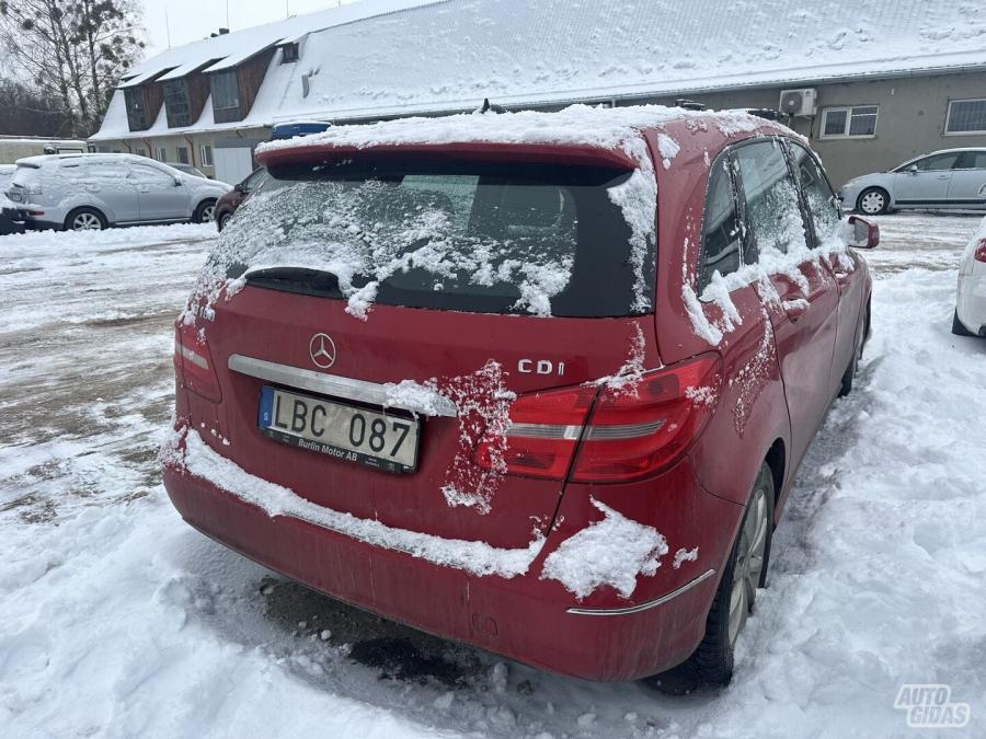Мерседес Б 180 2013 в Шакяй, объемом двигателя 1.80 л и пробегом 230 тыс. км за 2700 €, фото 5 на AUTOMOTO.COM.LV
