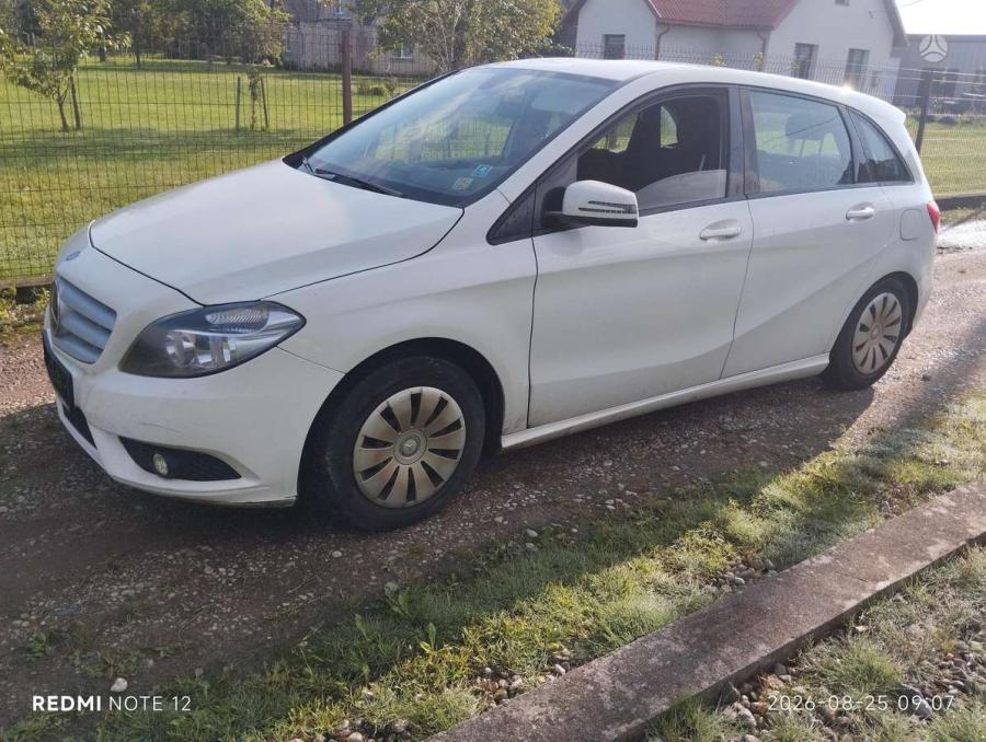 Balts Mercedes-Benz B 180 2012 Kelmė, ar dzinēja tilpumu 1.80 L un nobraukumu 399 tūkst. km par 2350 €, foto 1 vietnē AUTOMOTO.COM.LV
